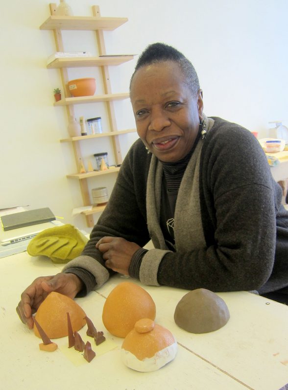 Artblog | Magdalene Odundo, at The Clay Studio, channels ancient clay ...