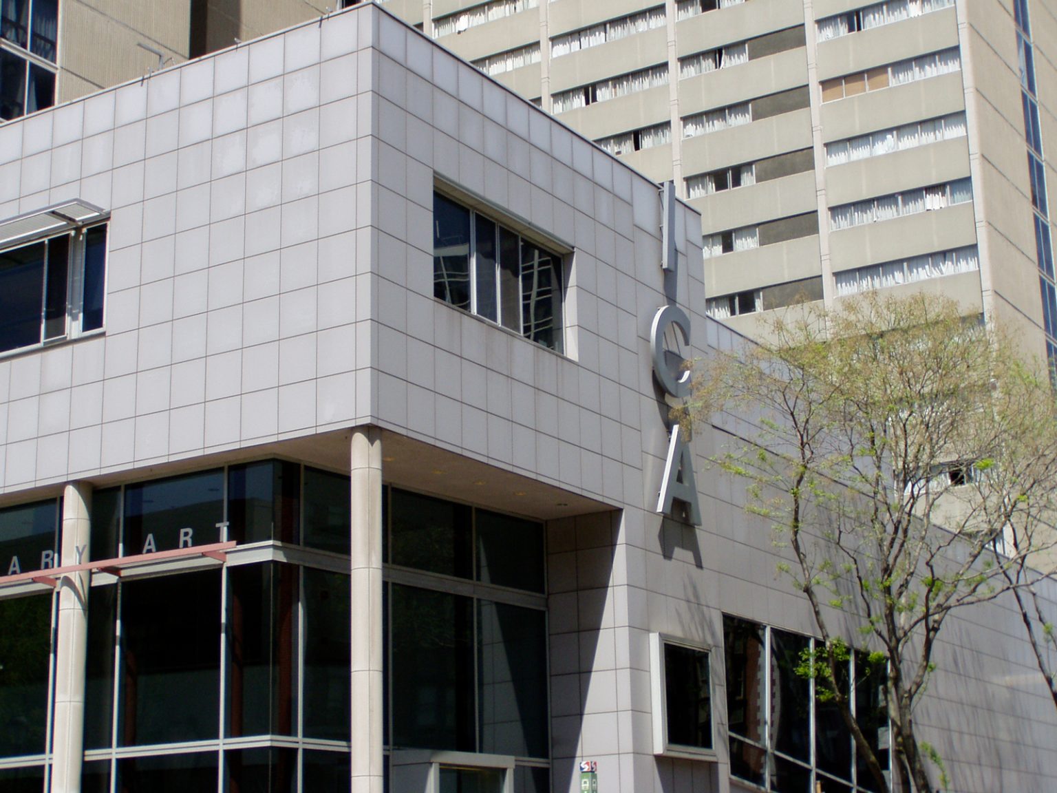 Artblog | A view from inside the closed museum system